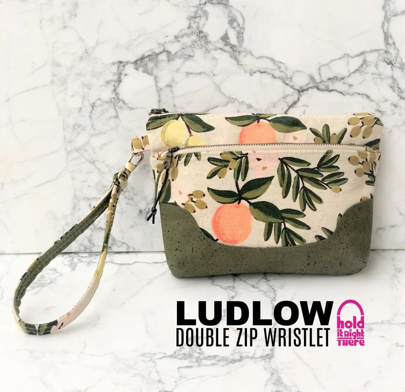 Ludlow Double Zip Wristlet (with videos) – Sew Modern Bags