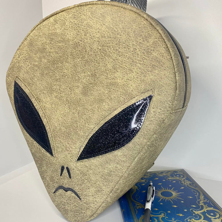 Quintalien Backpack (3 sizes) – Sew Modern Bags