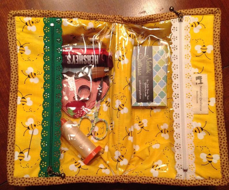 Shell pouch with vinyl pockets – Sew Modern Bags